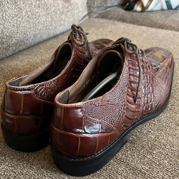 Stacy Adams | Shoes | Stacy Adams Brown Leather Crocodile Print Dress ...